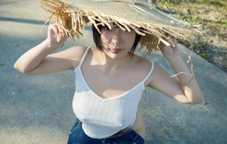 美女网-惊艳美好世界!- 浅安安